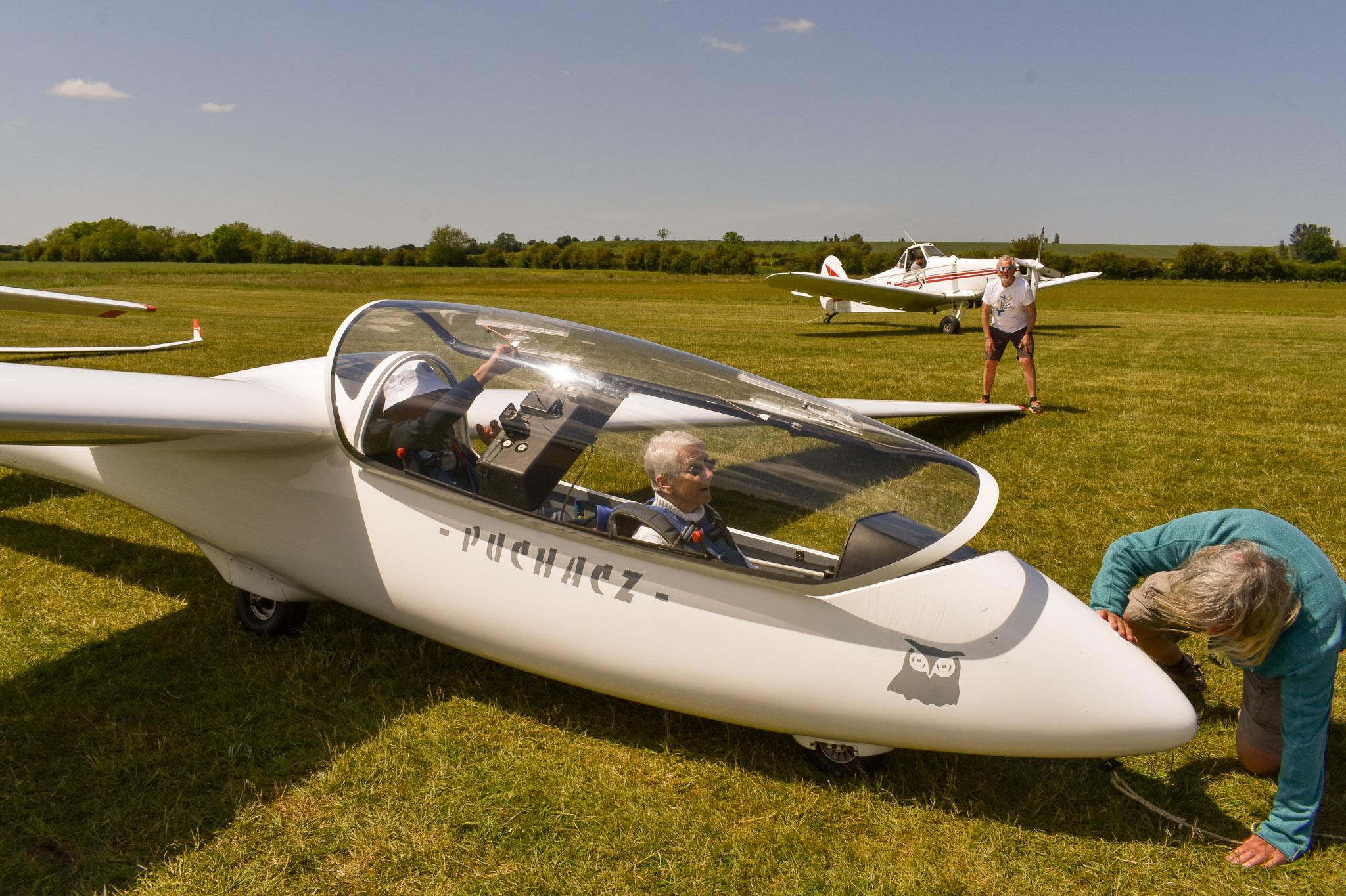 Gliding Into the 70s – Stuart Aken