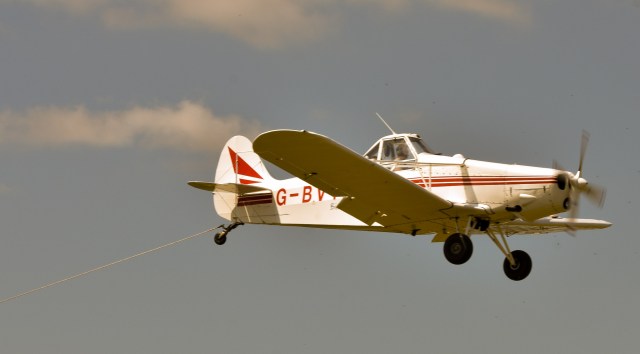 Gliding Into the 70s – Stuart Aken